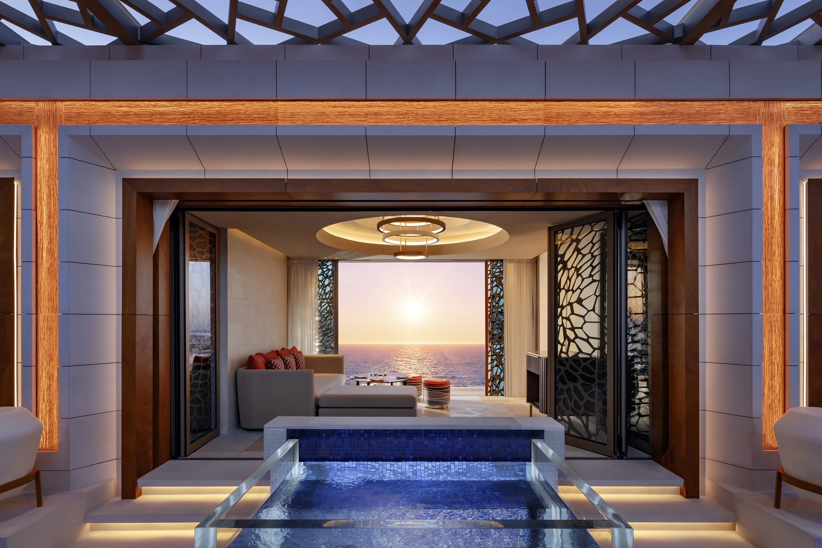 Cloud 22 Dubai: Luxurious Infinity Pool & Rooftop Bar @ Atlantis The Royal