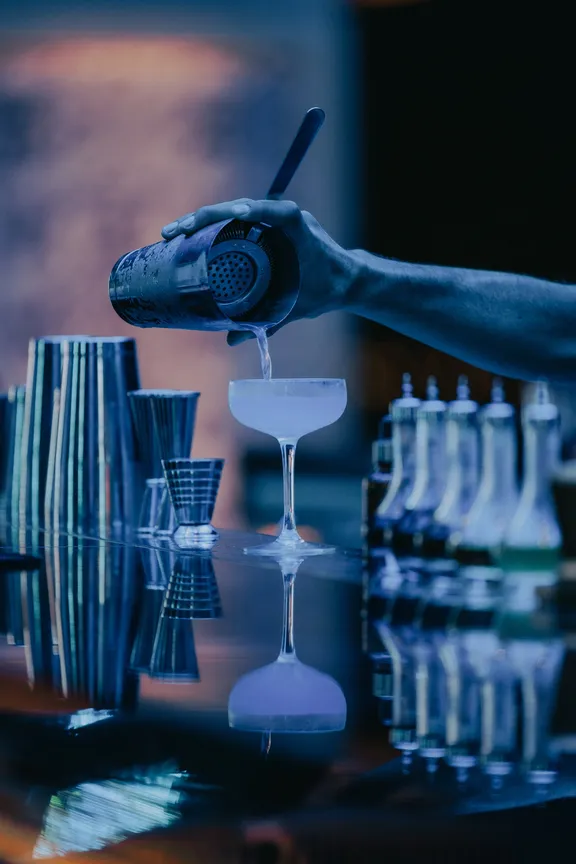 Cloud 22 Dubai: Luxurious Infinity Pool & Rooftop Bar @ Atlantis The Royal