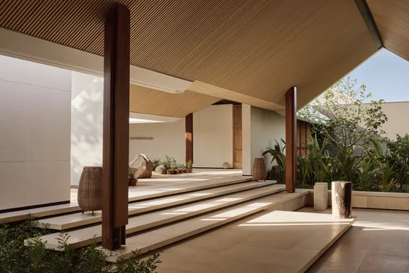 Luxury Maldives Island Resort - One&Only Reethi Rah