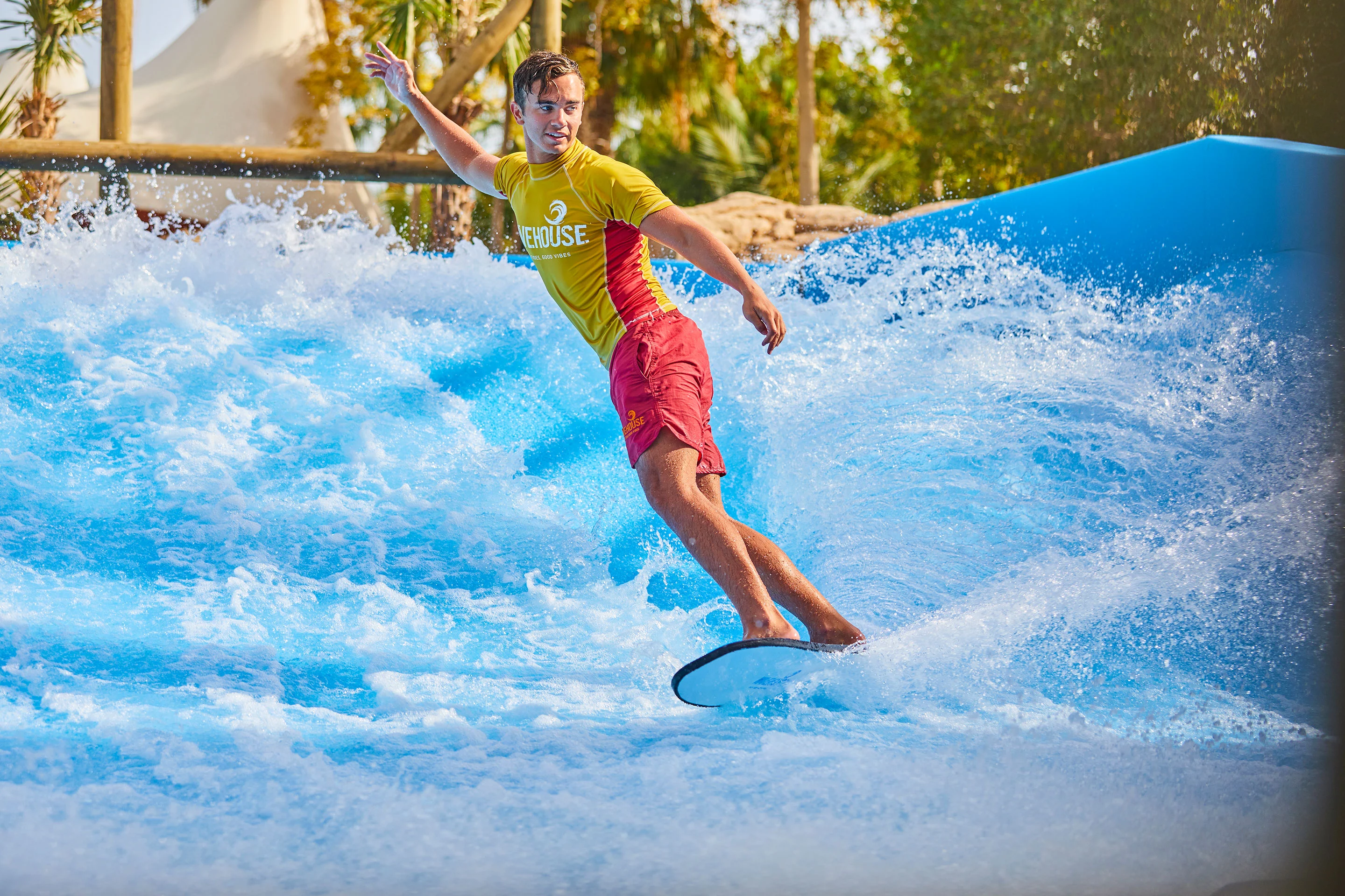 Best Thrilling Waterpark Rides in Dubai @ Atlantis Aquaventure