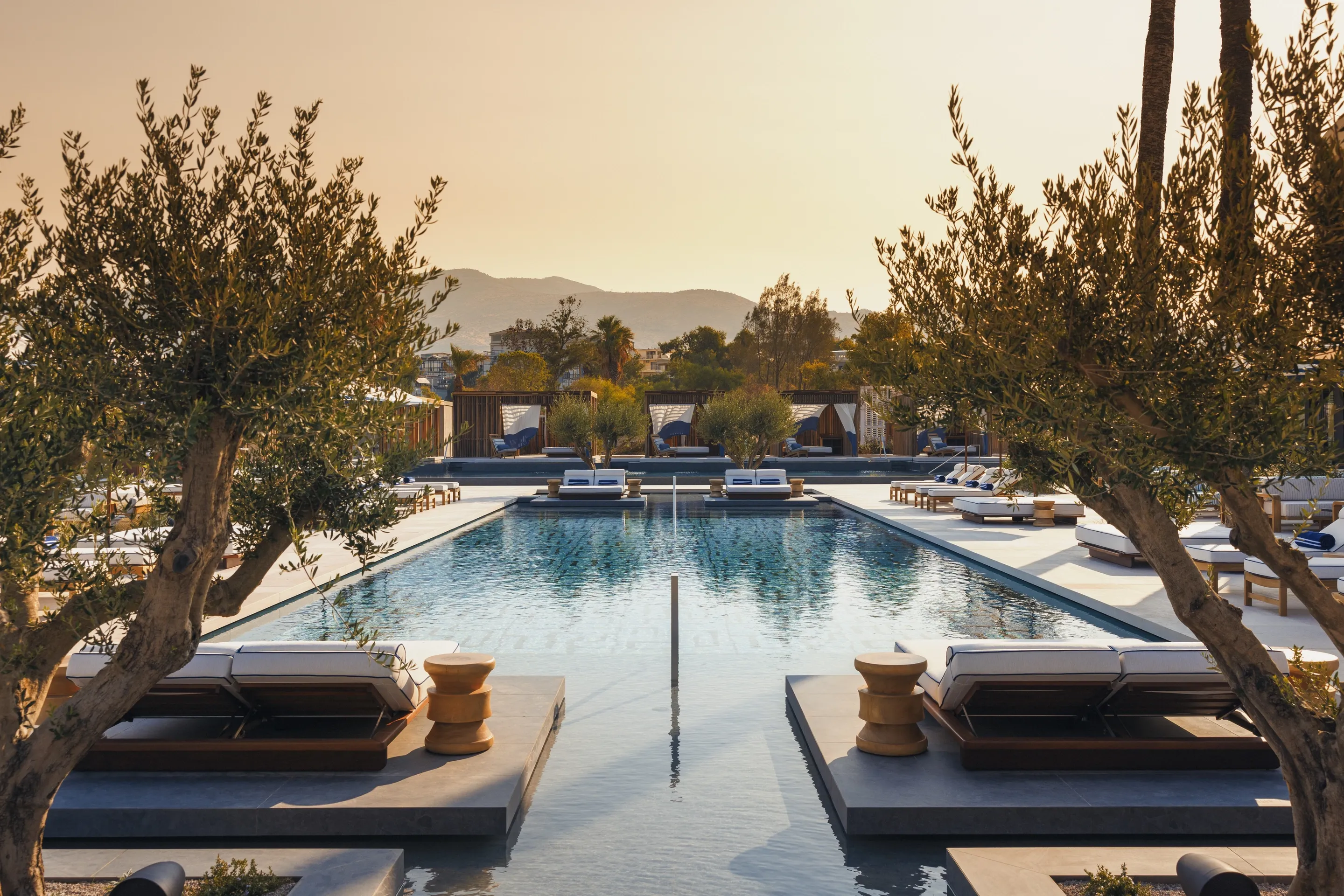 Special Holiday Offers in Athens | One&Only Aesthesis