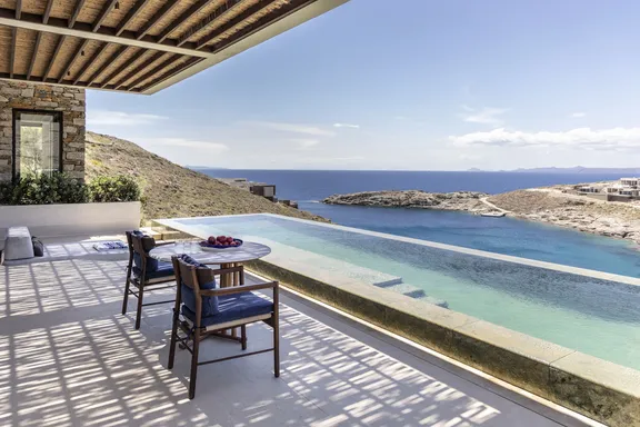 Ultra-Luxury Resorts & Private Homes | One&Only